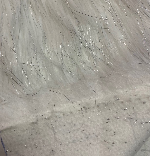 #1186 F(1/4) Silver Lurex thread in long white pile [1186] - $10.00 ...